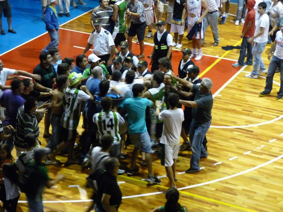 AGESOR - Violencia en el básquetbol